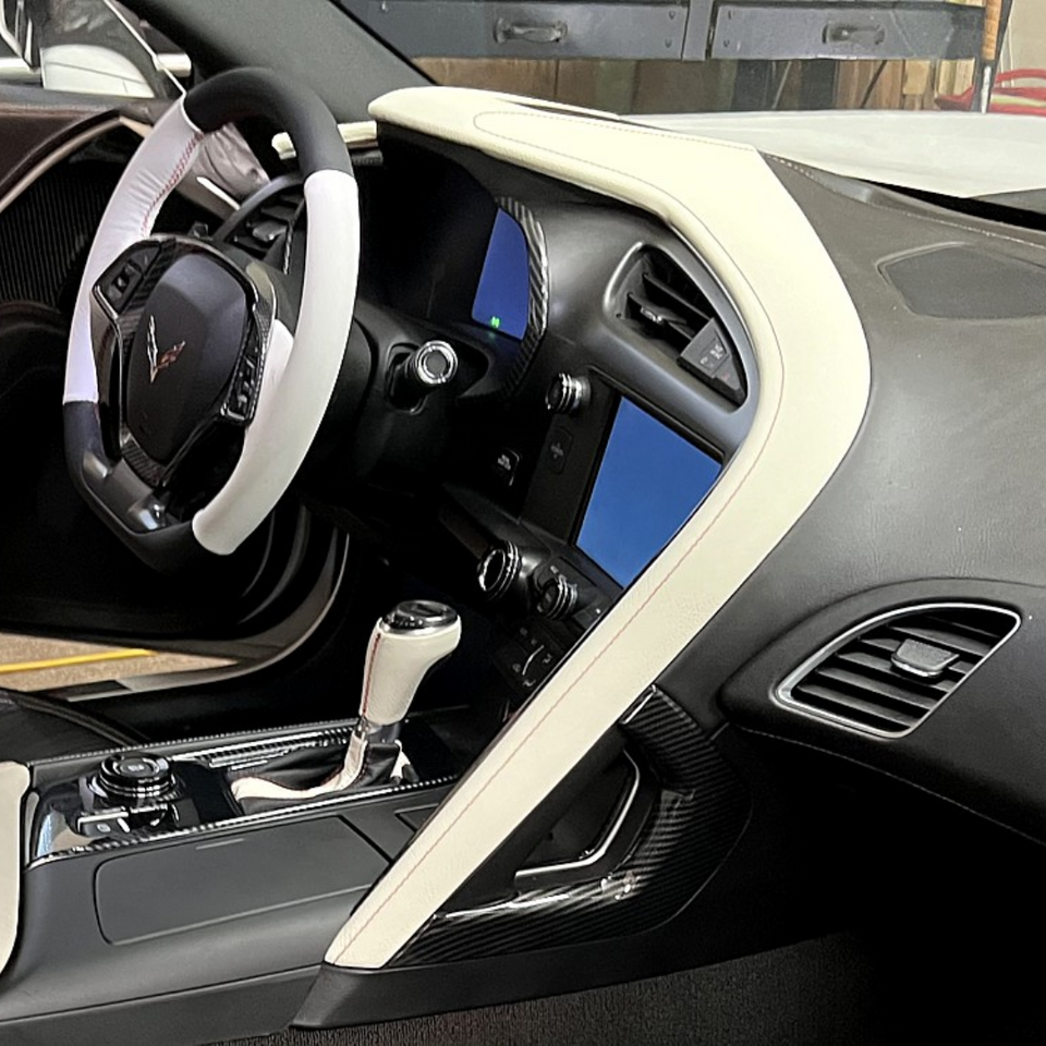 C7 2014-19 Corvette Batwing Dash Trim | Corvette Store Online